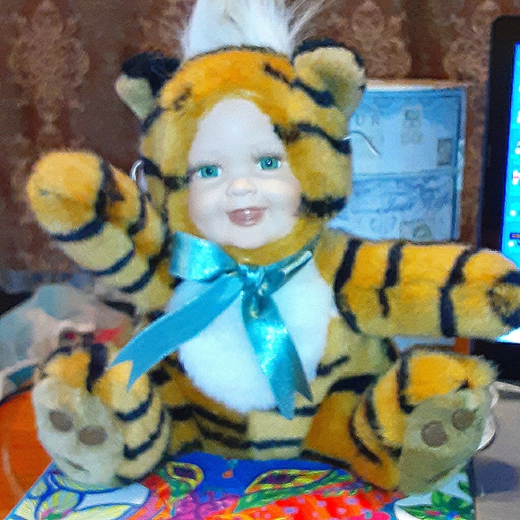 geppeddo | Toys | Bisque Doll Face Tiger Baby Plush 9 | Poshmark